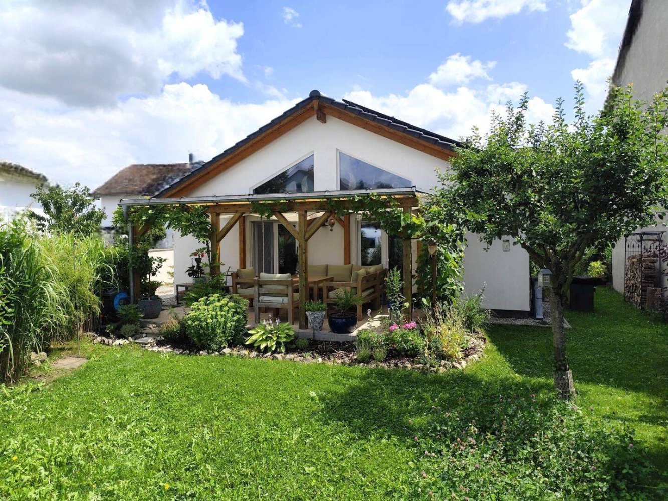 4 rooms Bungalow for sale in Muhldorf am Inn, Germany No. 238899 ...