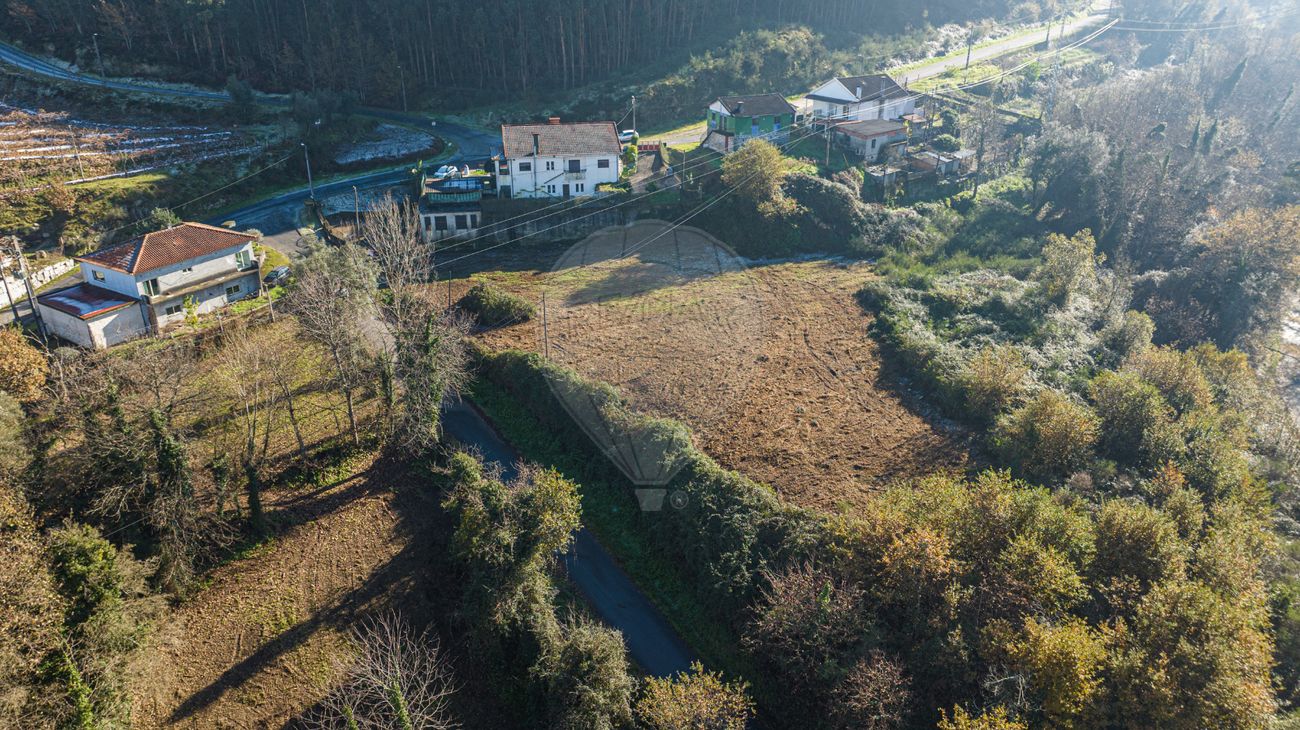Terreno à venda em Fafe, Portugal 1796 m², N.º 35138 | Global Properties