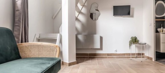 2-salle Appartement à vendre à Montreuil, France No. 309666 | Global ...