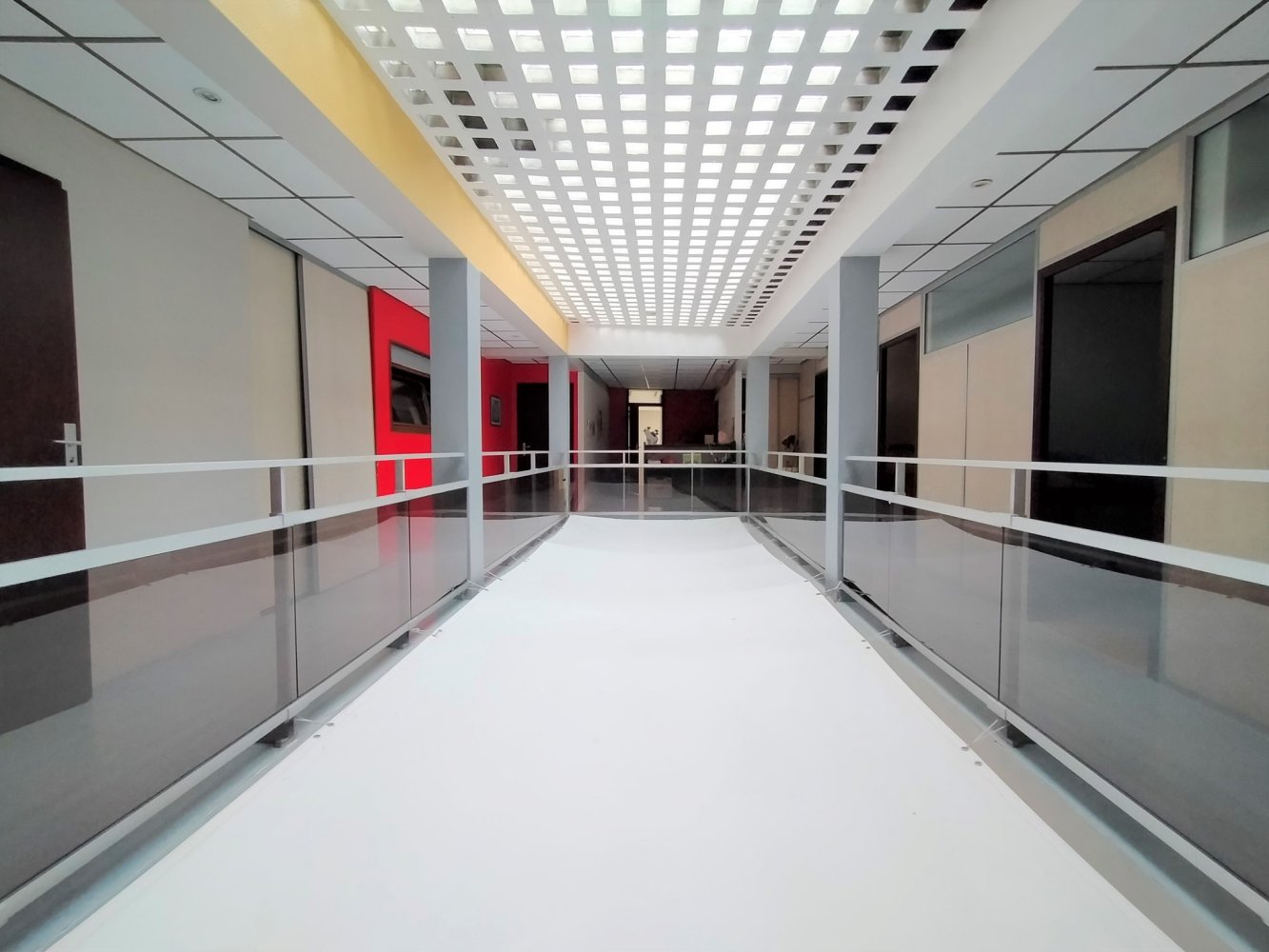 Propriété commerciale à vendre à Boulogne-sur-Mer, France 405m², No ...