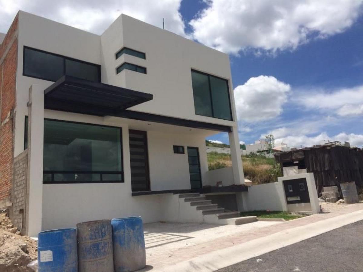 Casa de 3 dormitorios en venta en Querétaro, Mexico por Properati No. 51994 | Global Properties