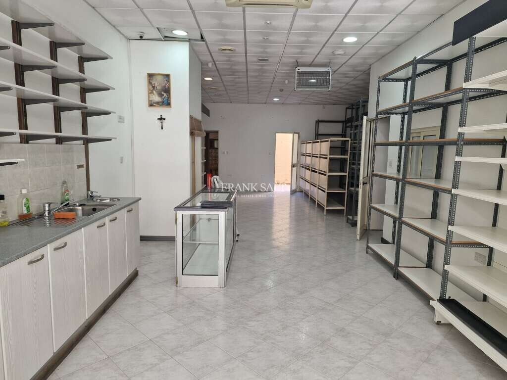 70m² Shop for rent in Tarxien, Malta by Frank Salt No. 12644 | Global ...